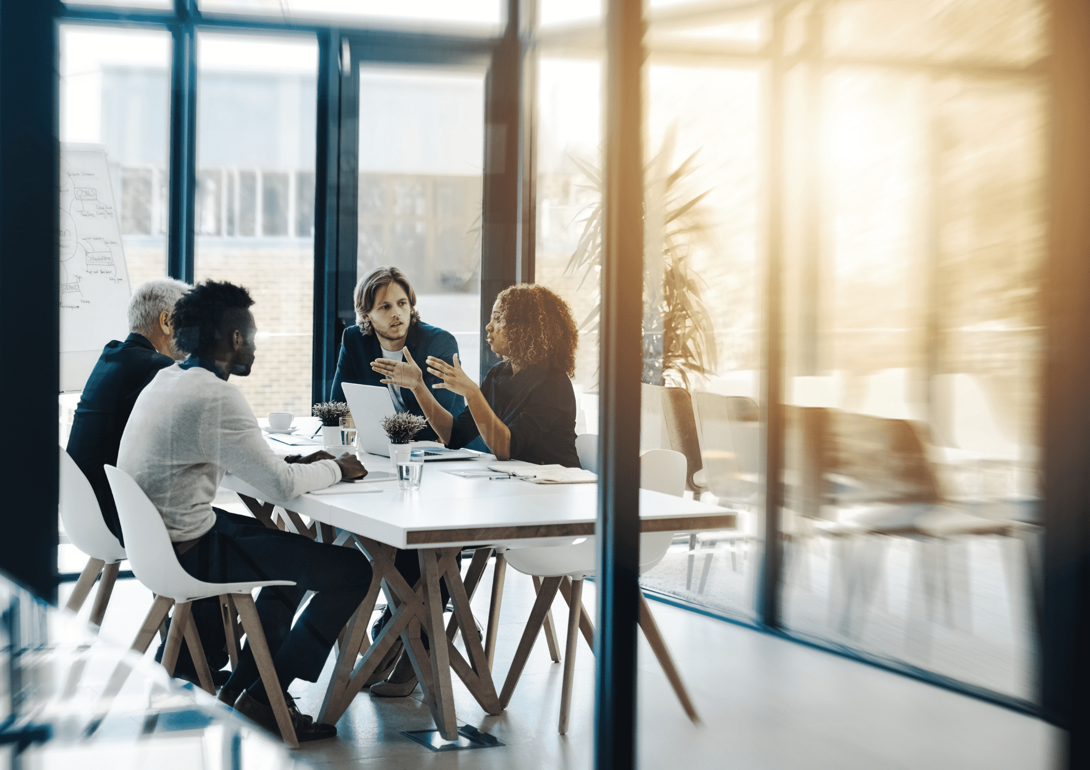 Centralized vs decentralized purchasing: a comparison guide